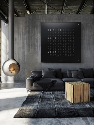 QLOCKTWO by Marco Biegert & Andreas Funk. Tijd in woorden klok.