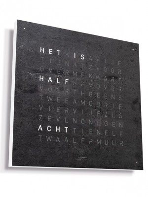 QLOCKTWO by Marco Biegert & Andreas Funk. Tijd in woorden klok.